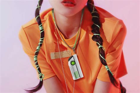 Gaming Controller With Detachable Module That Doubles As A Vr Input