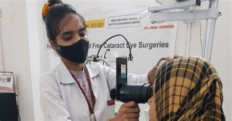 삼성전자 디지털 검안기로 인도인의 눈 건강에 기여한다