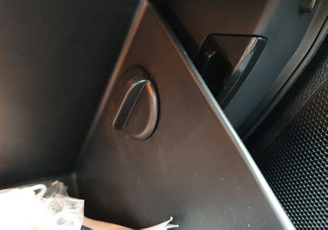 더뉴쏘렌토 에어컨필터 교체 방법