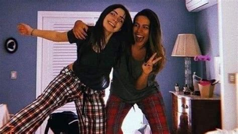 10 Razones Por Las Que Tu Amiga De Prepa Es única E Irremplazable
