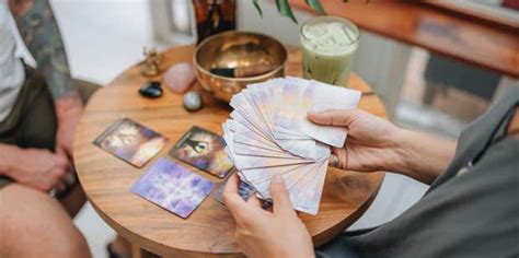 How To Shuffle Tarot Cards For The Most Accurate Readings Yourtango