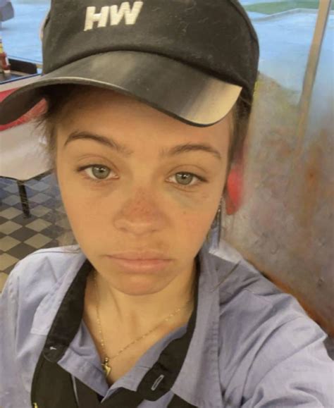 F21 I Look Rough Yall But Id Love An Honest Opinion Ramihot