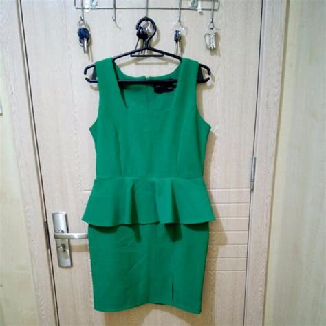 Chloe Edit Peplum Dress W Slit Womens Fashion Dresses And Sets Dresses On Carousell