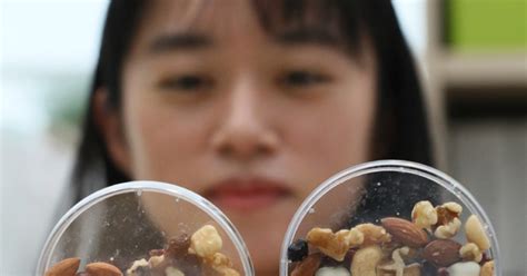 소비자원 소포장 견과류 식이섬유와 무기질 함량 많아