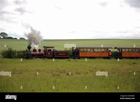 Fiji And Train On The Balloon Loop Stock Photo Alamy
