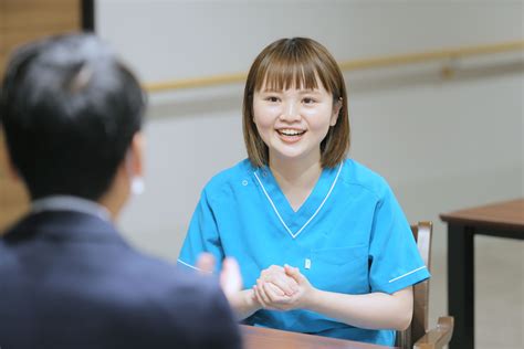 看護師インタビュー｜病院で磨いたスキル・知識を活かしながら、時間をかけて寄り添える看護｜リヤンドファミーユ 採用サイト