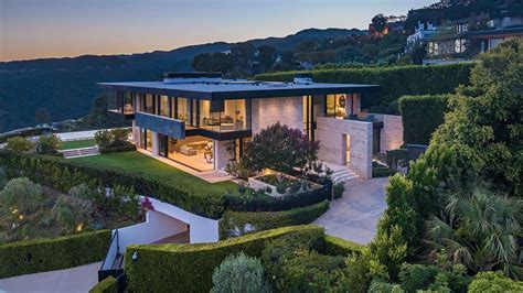 This 57 500 000 Architectural Masterpiece In Pacific Palisades Built