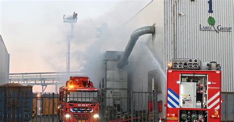 Smeulbrand Bij Houtspecialist In Moerdijk Vuur In Filterhuis Naast Loods Onder Controle 112