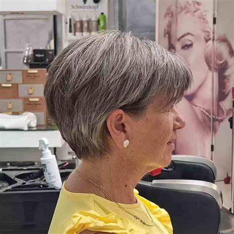 28 Long Pixie Cuts For Older Women To Look And Feel Modern