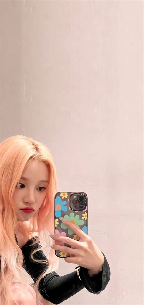 Yuqi Wallpaper Как сделать пучок из волос Розовые волосы Пучок из волос