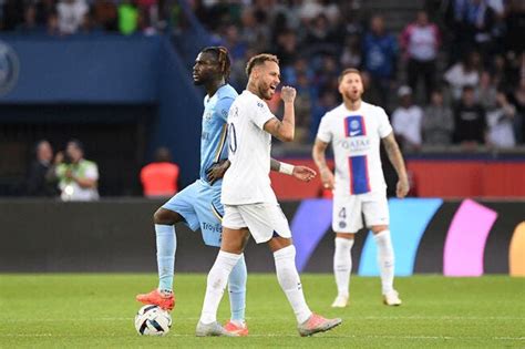 Foot Psg Psg Neymar Le Traitre La Terrible Accusation Foot 01