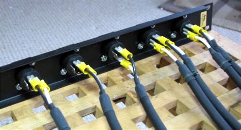 Speakon Input Connector TalkBass Com