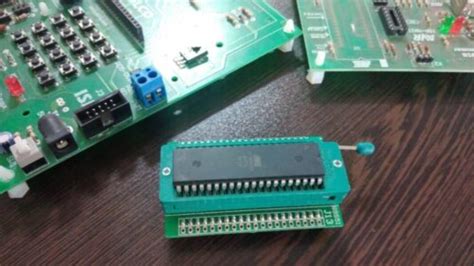 برد اموزشی Avr سامانه پالت انبار قطعات مازاد الکترونیک