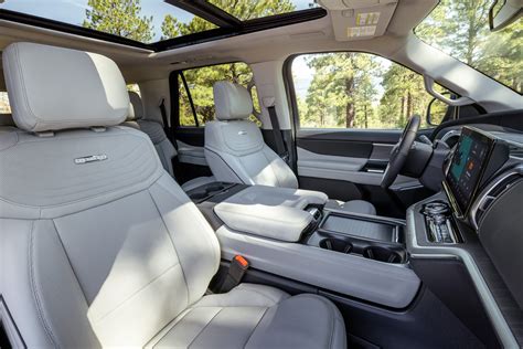 View Interior Photos Of The 2025 Ford Expedition