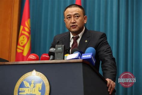 Нэр дэвшигчийн нэр хүндэд халдаж илт худал мэдээлэл тараасан тул хуулийн байгууллагад хандаж байна