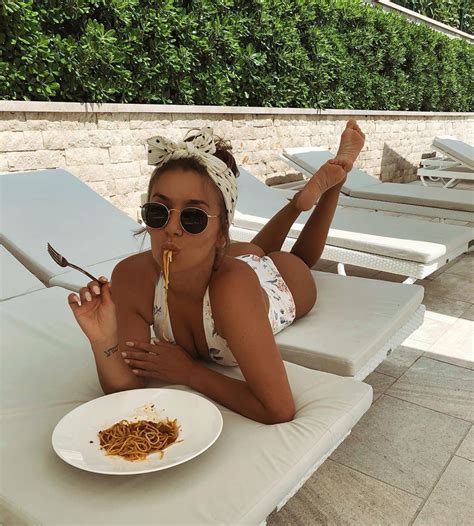 Jelena Perics Feet Jelena Perics Feet