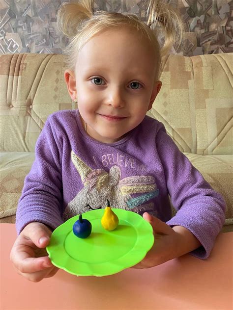 Вихователь ДНЗ № 266 Войченко Наталія Олександрівна