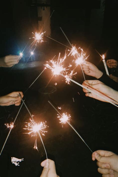 Kembang Api Peri Shadow Pictures Beautiful Nature Wallpaper Funny Couple Poses