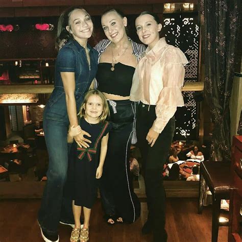 Meet Millie Bobby Browns 3 Siblings With Very Big Age Gap