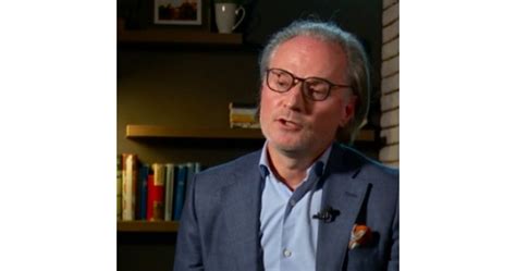 Лозан Панов остро критикува безучастността на Радев към съдебната система