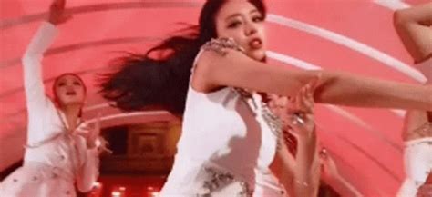 Itzy Yeji Meme Itzy Yeji Chaeryeong Discover Share GIFs