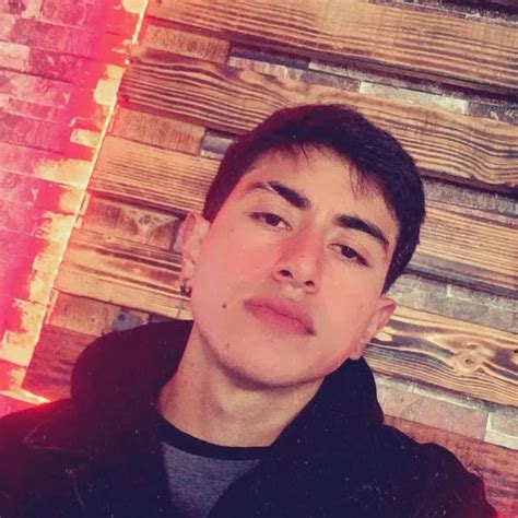 Daniel Alejandro Danielalejandro124 • Threads Say More