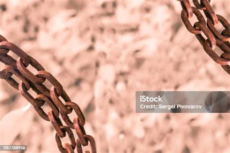 산업용 프레임 철 체인 녹슨 오래 된 카피 공간 라인 경사 디자인 베이스 0명에 대한 스톡 사진 및 기타 이미지 0명 갈색 강철 Istock