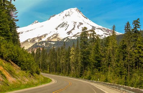 Mount Hood Seen From The Mount Hood Scenic Byway In Oregon Flickr