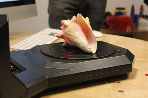 Makerbot Shows Off Its Digitizer 3d Scanner With The Help Of Some Corn Starch The Verge