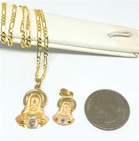 14k Solid Gold Yellow Gold Classic Jesus Sagrado Corazon Pendant Neckl