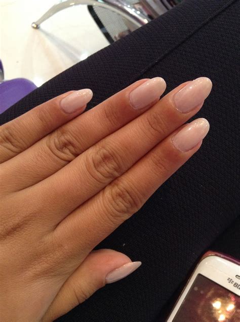Round Acrylic Nails