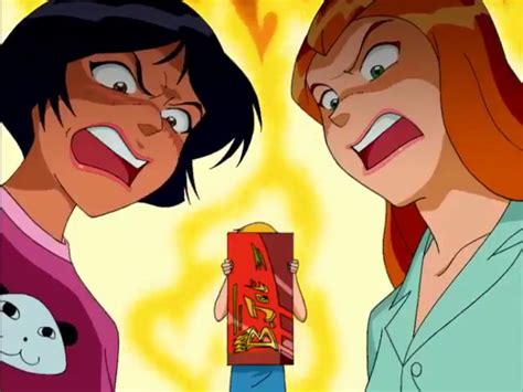 Pin By Veronica B On Totally Spies Totally Spies Funny Pictures