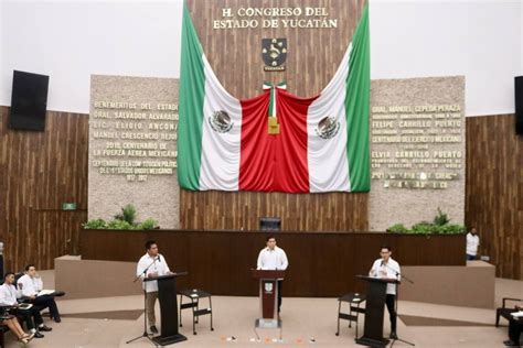 Jóvenes Universitarios Realizan Debate En El Congreso Haz Ruido