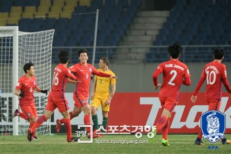 전반과 달랐던 후반 김봉길호를 살린 이근호