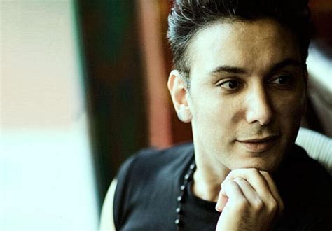 بیوگرافی شادمهر عقیلی خواننده معروف و درباره همسر و اطلاعات زندگی شخصی