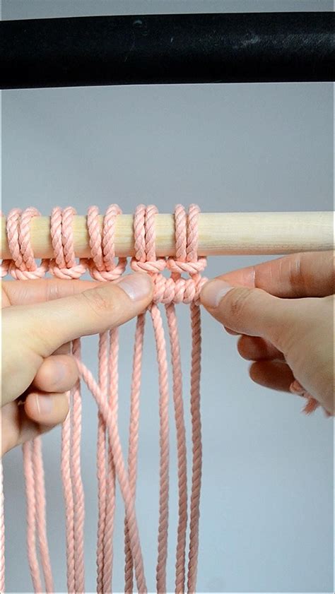 half hitch knot macrame tutorial at della kaplan blog