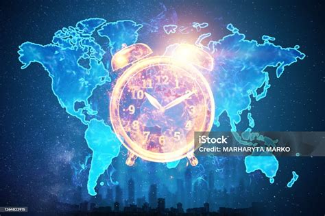 시간 관리 개념 지구지도 홀로그램의 배경에 알람 시계의 이미지 비즈니스 시계 시간의 흐름 3d 일러스트레이션 3d 렌더링 공간을 복사합니다 0명에 대한 스톡 사진 및 기타