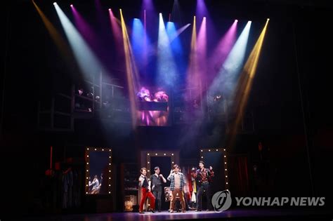 뮤지컬로 재탄생한 미세스 다웃파이어 연합뉴스