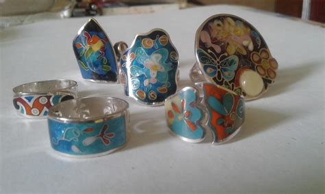 სამყარო ხელის გულზე