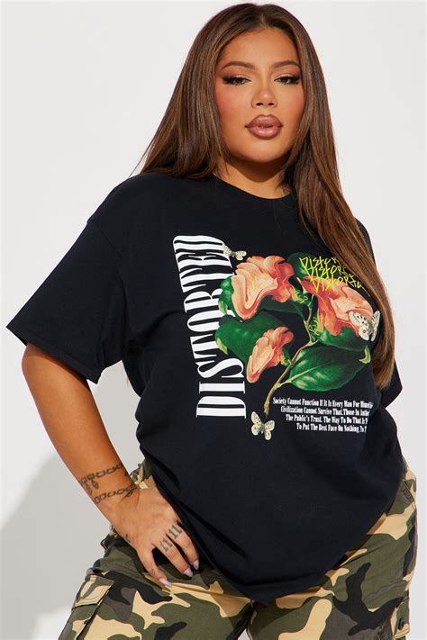 Distorted Love Graphic Tshirt Black Fashion Nova