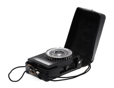 Фотоэлектрический экспонометр "Ленинград 6" в футляре, сернисто ...