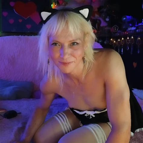 Alexa Cosmic Shemale Naked On The Beach Getting Messy With Sand And Swimming In The Sea XHamster