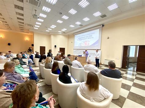 Щирі вітання з Днем медичної сестри та медичного брата Національний інститут раку