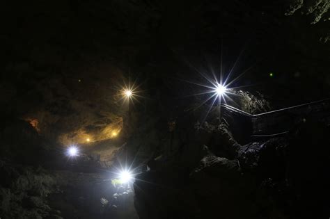 Дяволското гърло и Ягодинската пещера Деца на планина