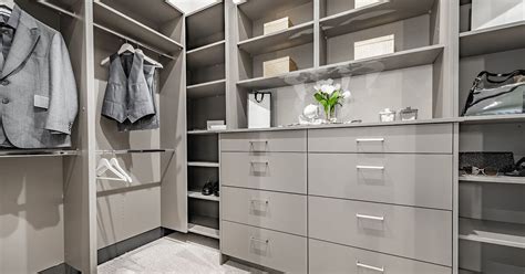 Walk In Closet Design Ideas To Maximise Space And Style