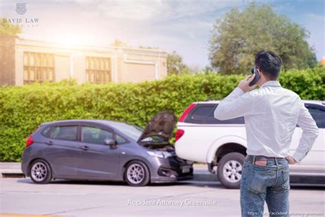 Davis Law Group Your Top Choice For A Car Accident Lawyer In