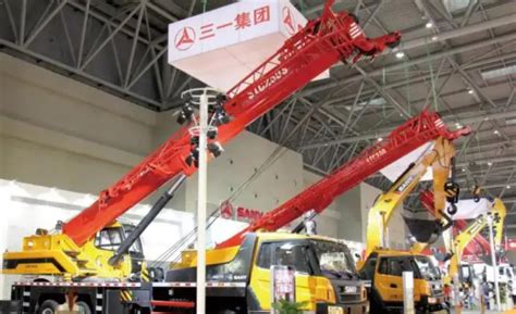 走进全球重工行业首家“灯塔工厂”——三一重工桩机工厂参观考察 数英