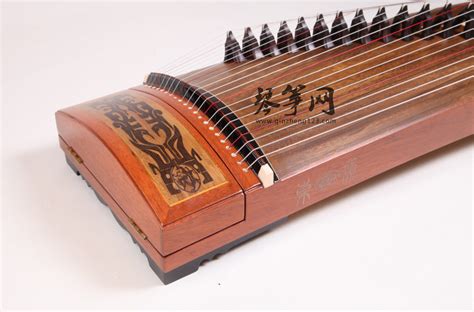 整挖筝和折板筝哪个好？敦煌古筝和东韵古筝选哪个好？ 凤凰网