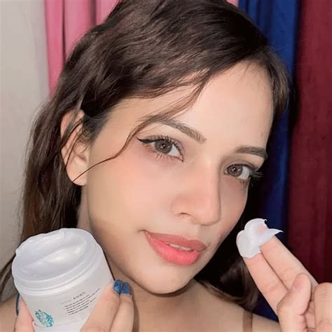 Amr Beauty Amrbeauty19 • Threads Say More Amr Beauty Amrbeauty19 • Threads Say More