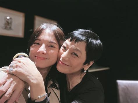 張艾嘉「41年前首封影后」黑白照曝光！ 李心潔致謝：她無私提拔後輩 Ettoday星光雲 Ettoday新聞雲